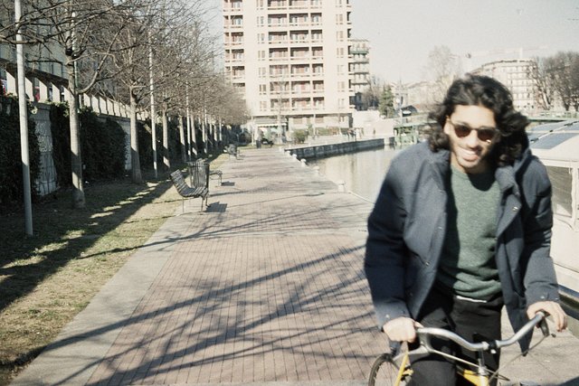 Il Cantautore Cordio su Pellicola LomoChrome Metropolis · Lomography