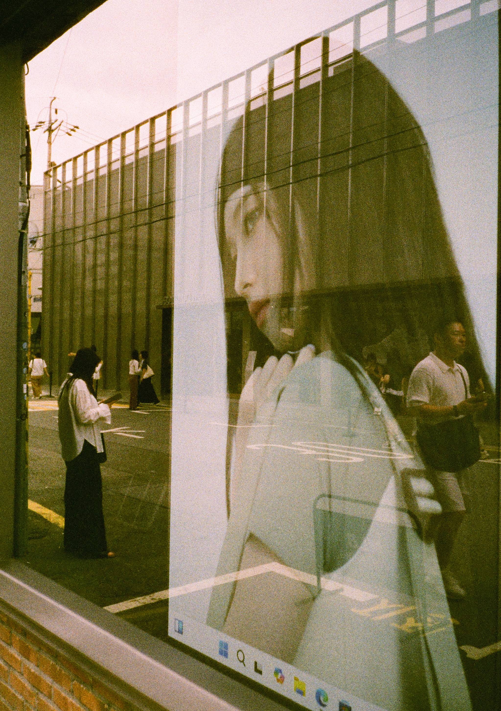 WEDNESDAY PROJECT / PENTAX 17 / HARMAN PHOENIX… — mr_lim · Lomography
