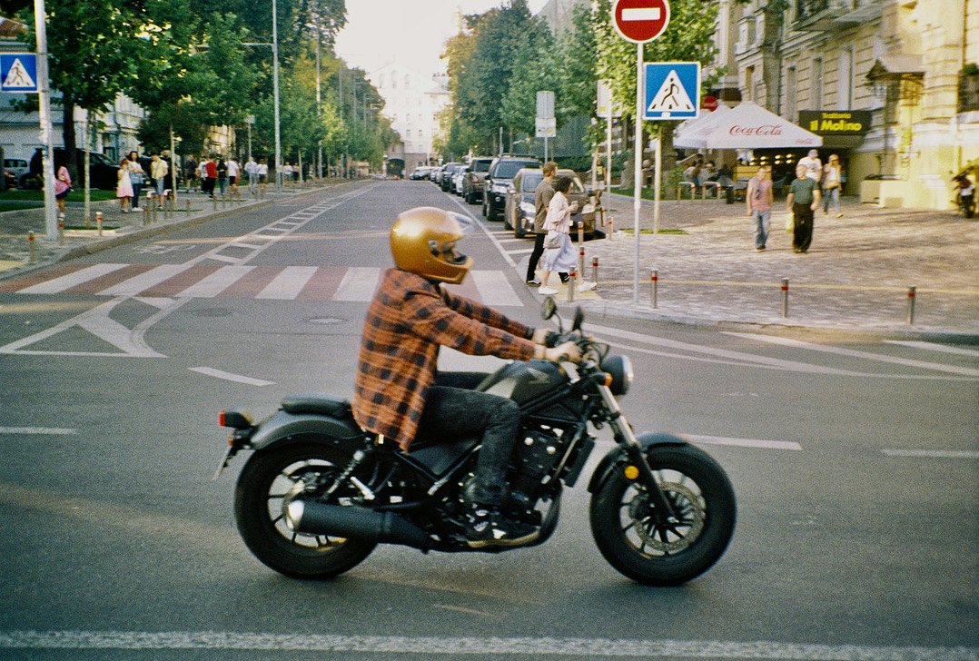 #26136580 — utro · Lomography