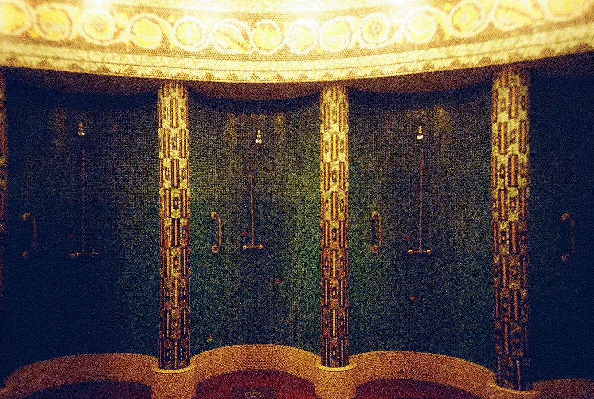 LomoAmigo: Burçin Esin · Lomography
