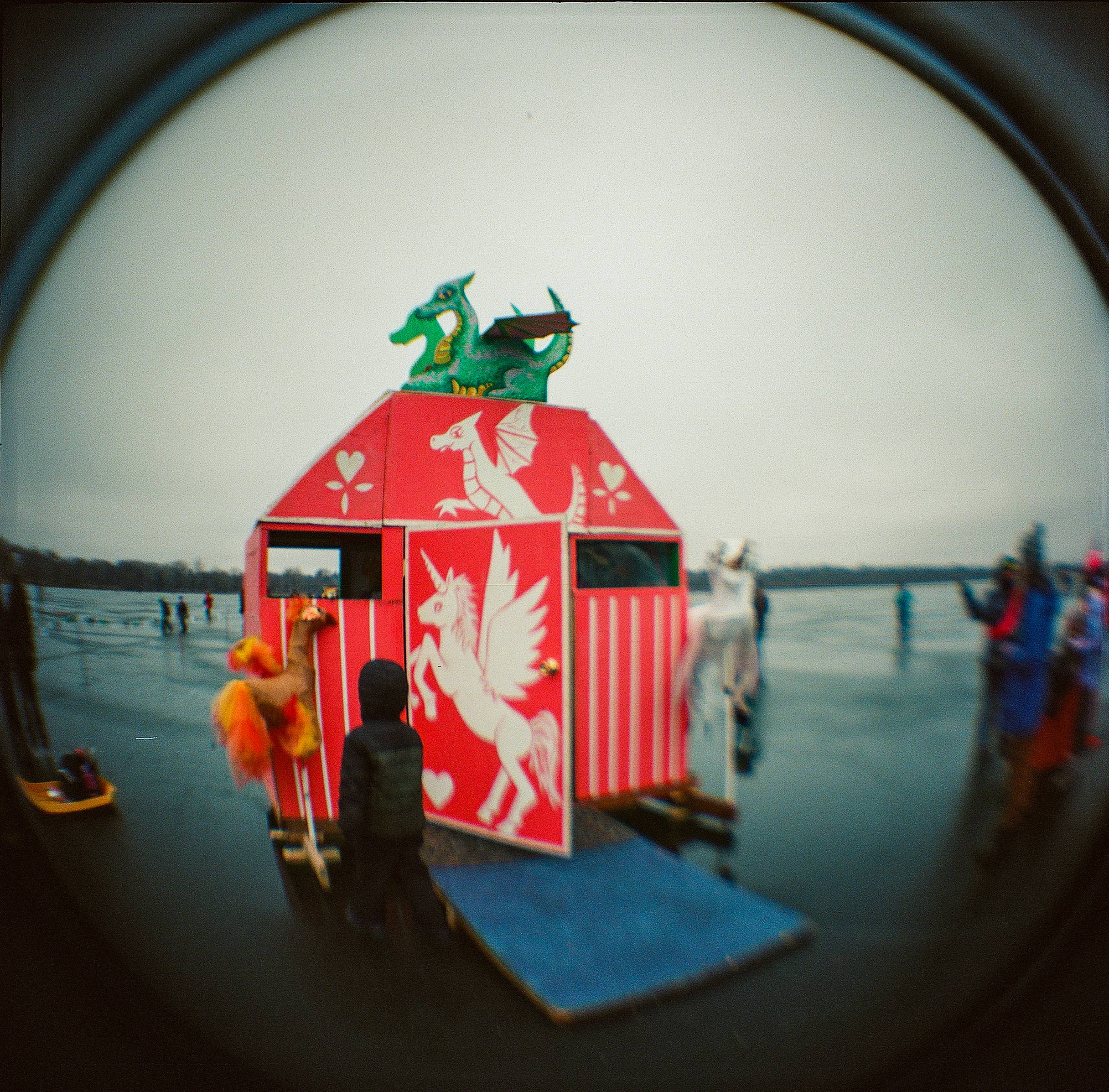 Bonni Walquist: Shooting Americana on Lomography Cameras · Lomography