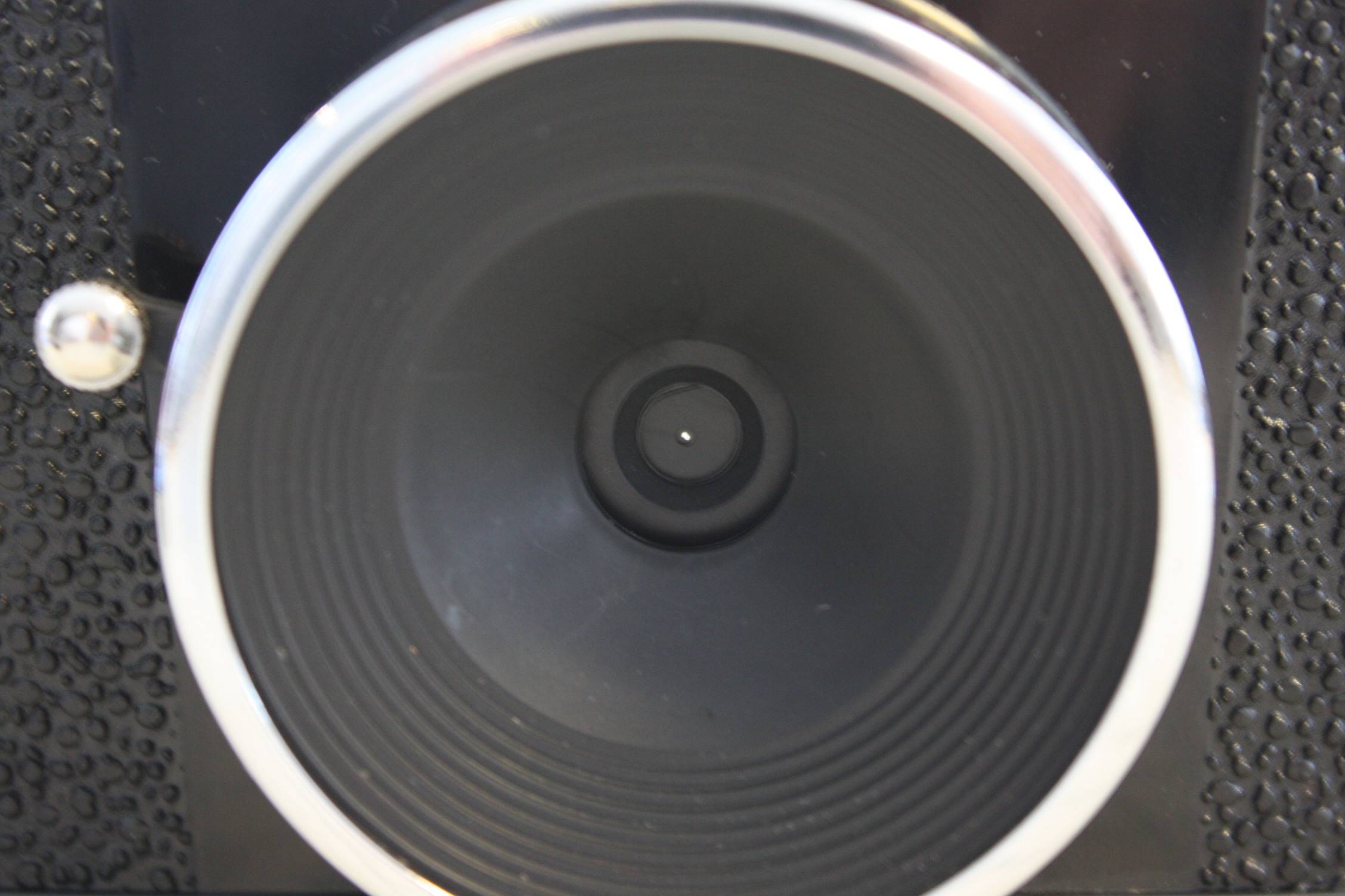 Pinhole カメラを手軽に作ってみよう！ · Lomography