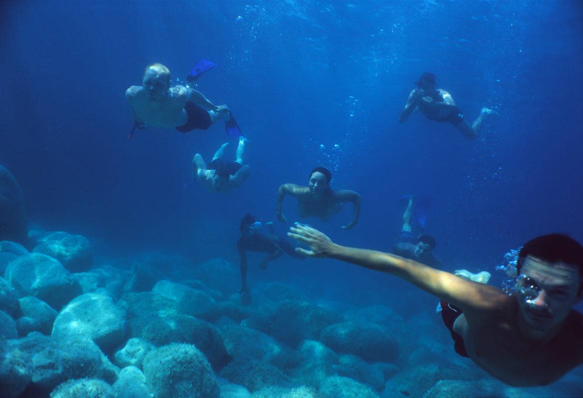 Nikonos V – The Ultimate Amphibious Camera · Lomography