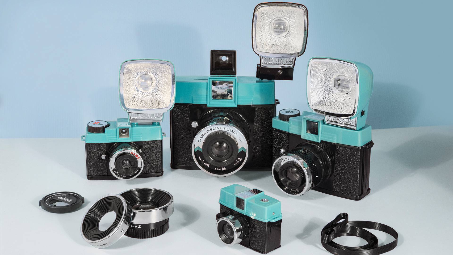 【Diana 菲林相機家族】 揭開 Diana 的面紗！帶你認識優雅的 Diana 相機家族 · Lomography