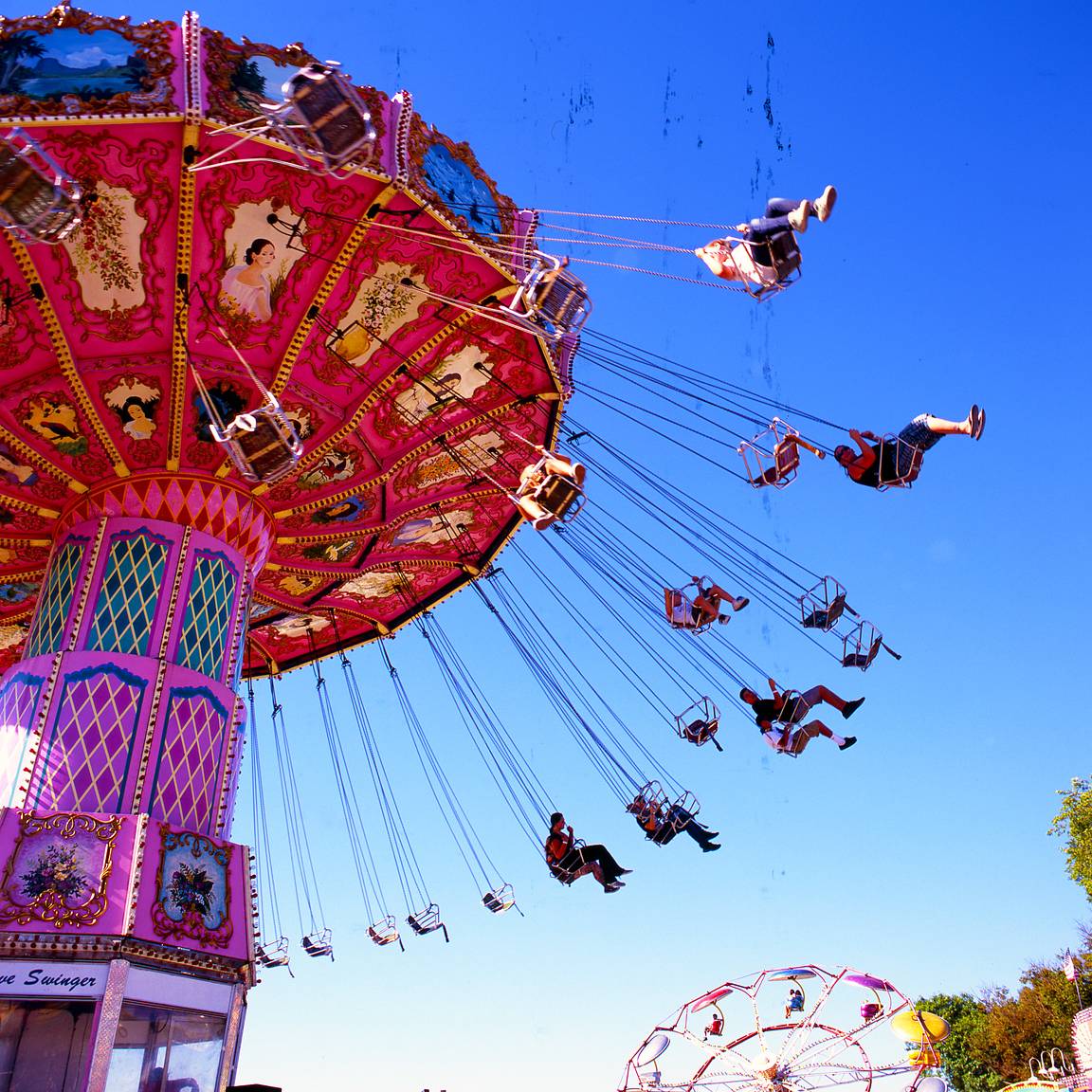The Shooting Gallery: Tips for Great Carnival Shots · Lomography