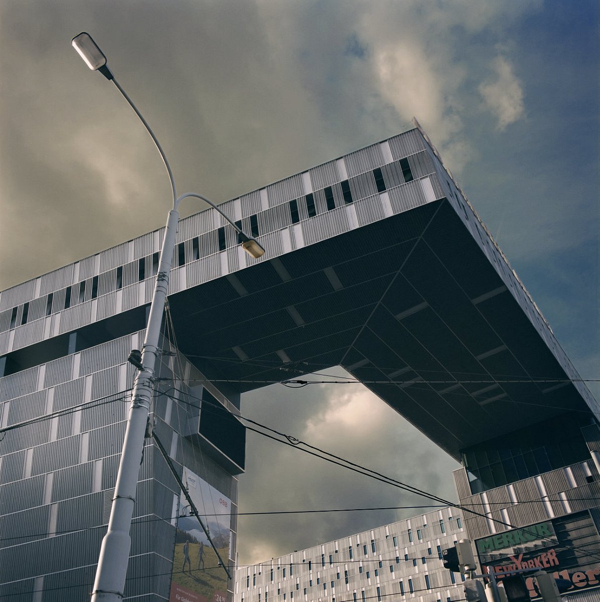 Westbahnhof — xenophot · Lomography