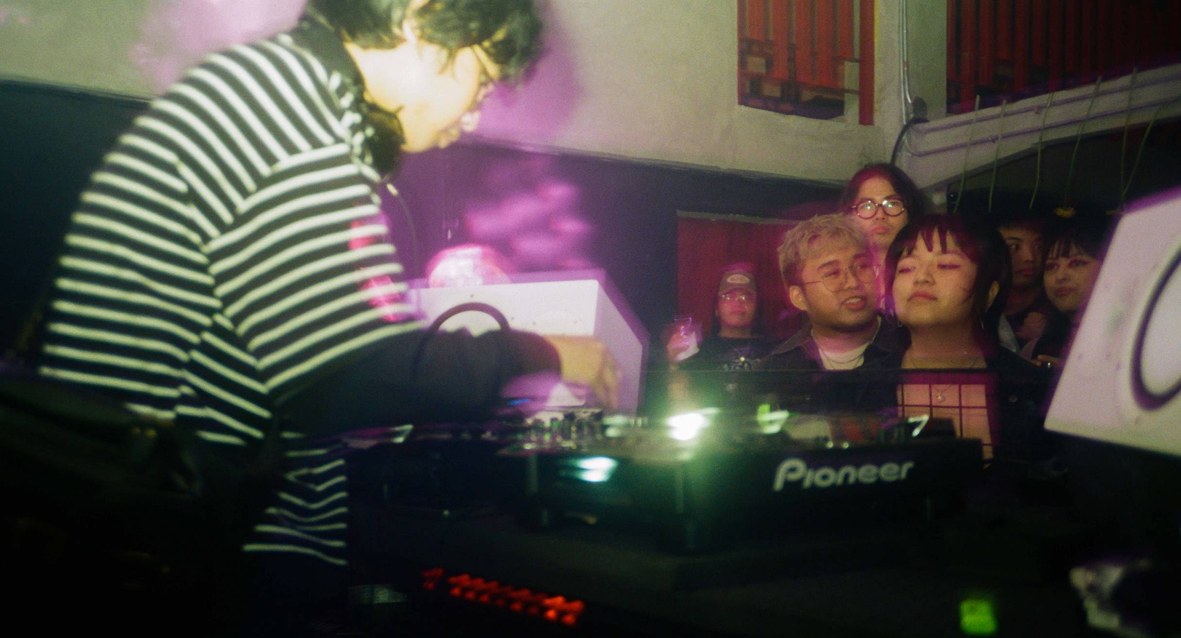 Tipster: Shooting the Lomo LC-A+ in Low Light Conditions · Lomography