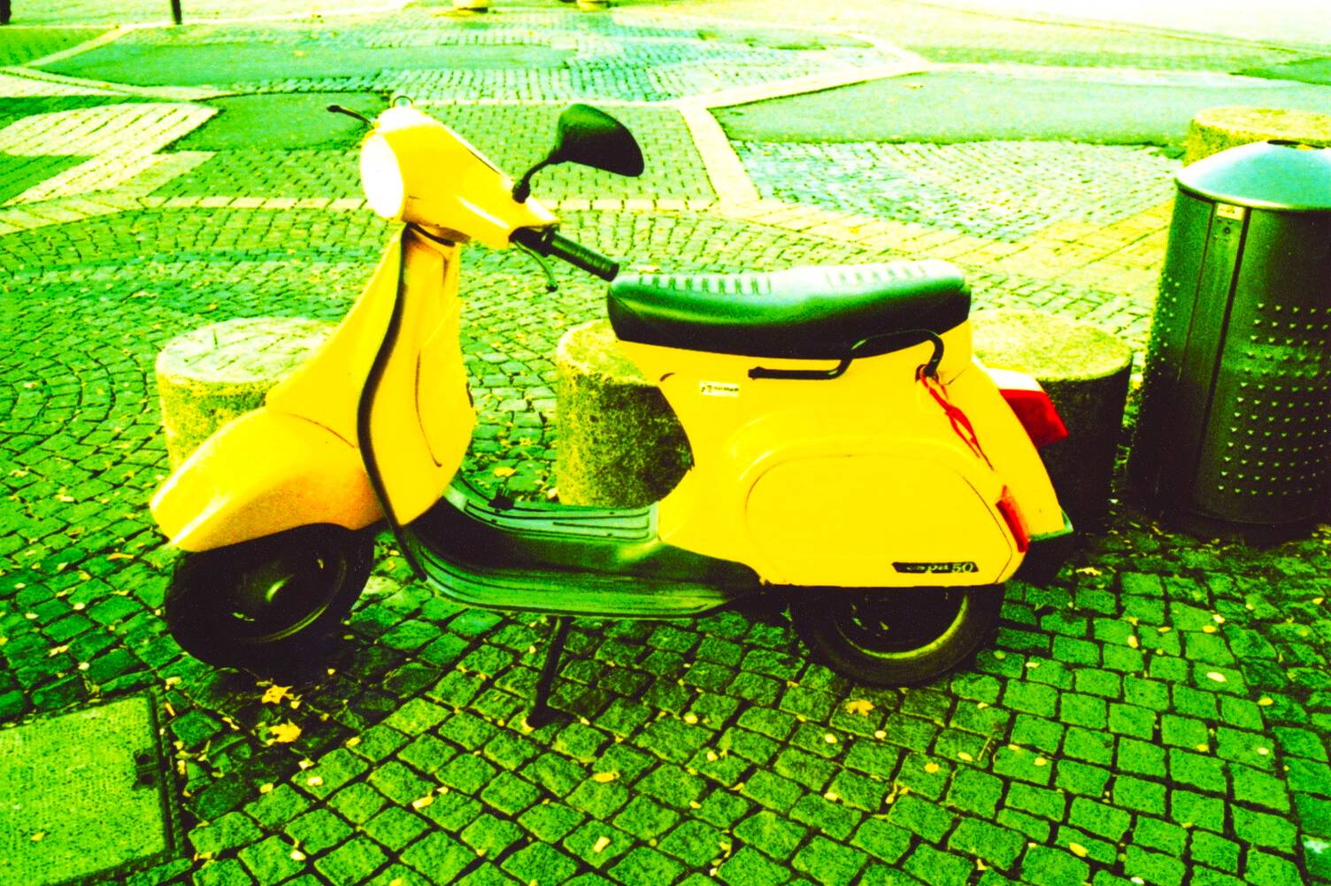 Pushing, Pulling, Cross-Processing – What? · Lomography